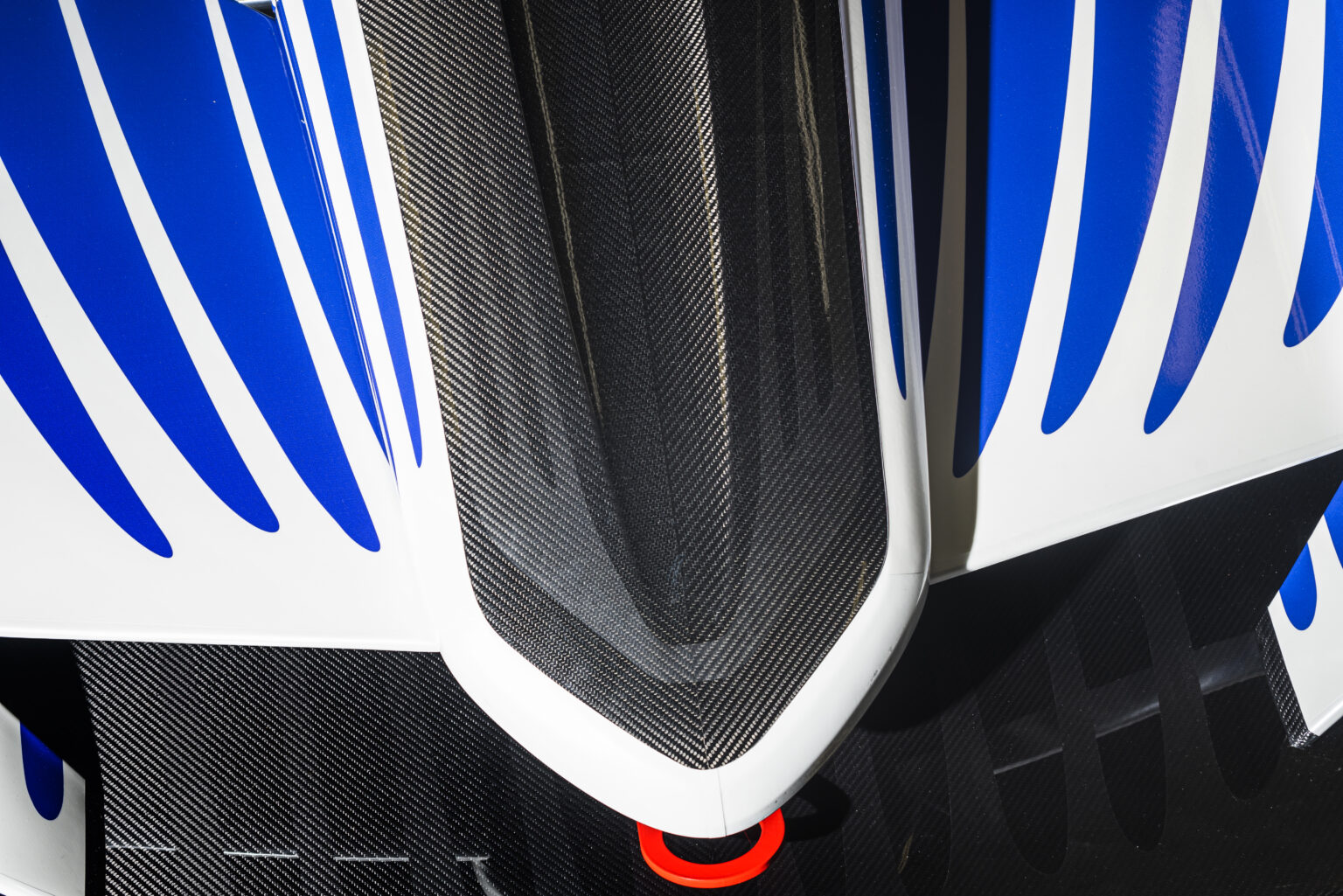 FRANK STEPHENSON DESIGN AND PRAGA CARS UNVEIL BESPOKE R1 RACING LIVERY ...