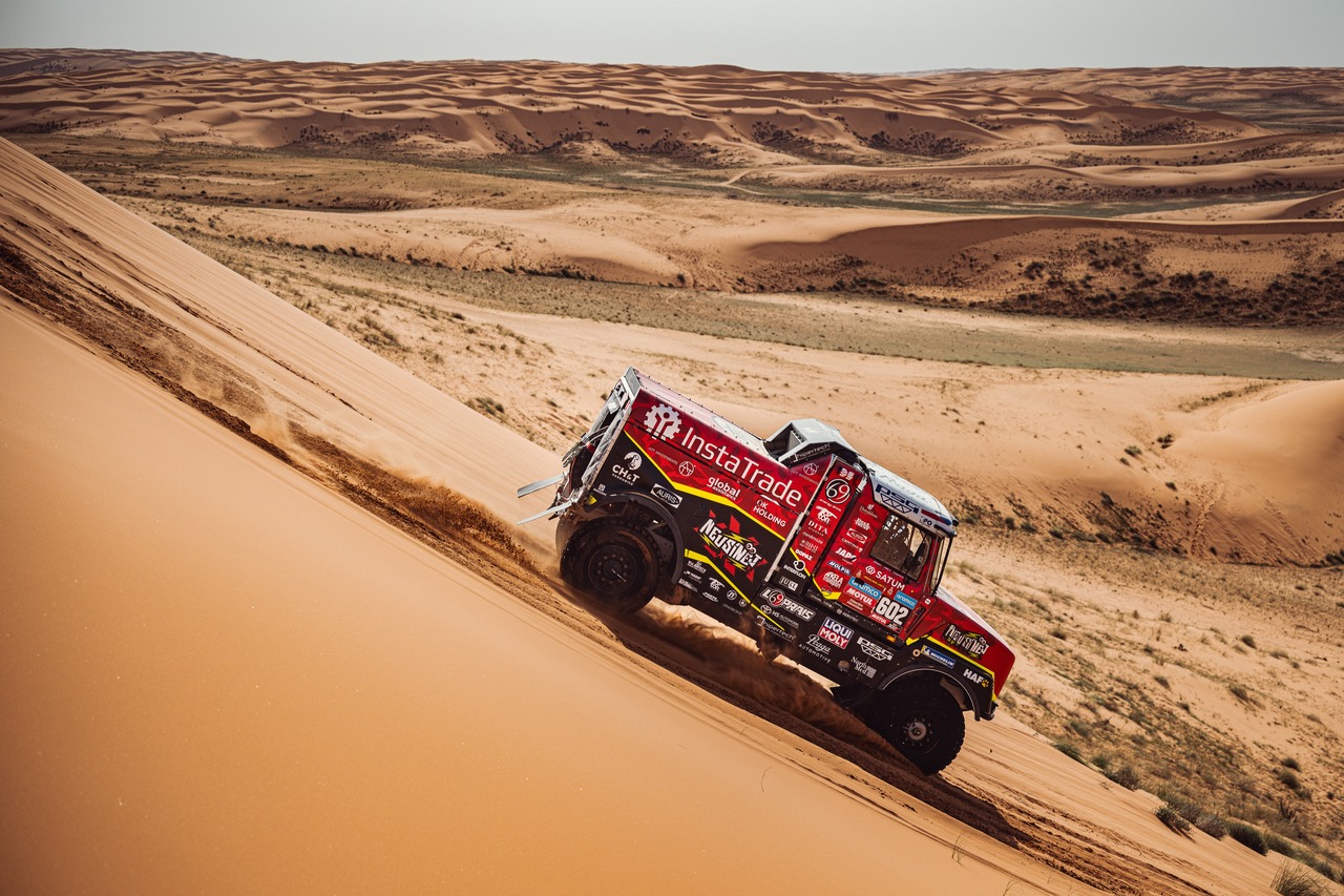 Dakar 2024: Punctured tyres saw Aleš Loprais dropping to third place ...