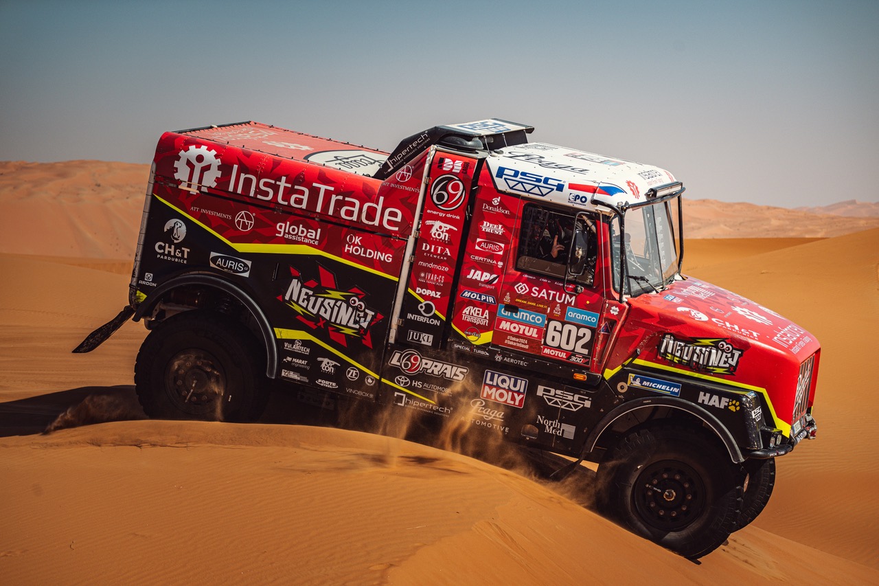 Dakar 2024: Aleš Loprais still trucking at Stage Six | PRAGA